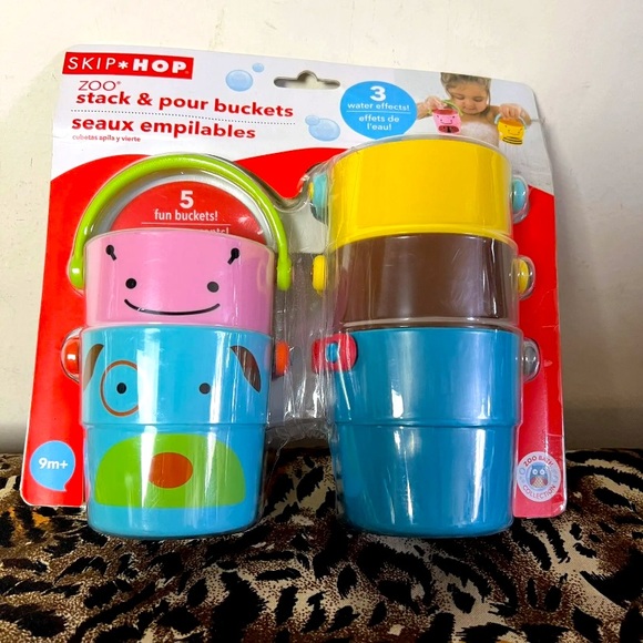 Toys | Skip Hop Zoo Stack Pour Buckets Sensory Bath Play Cups 5 Pack ...